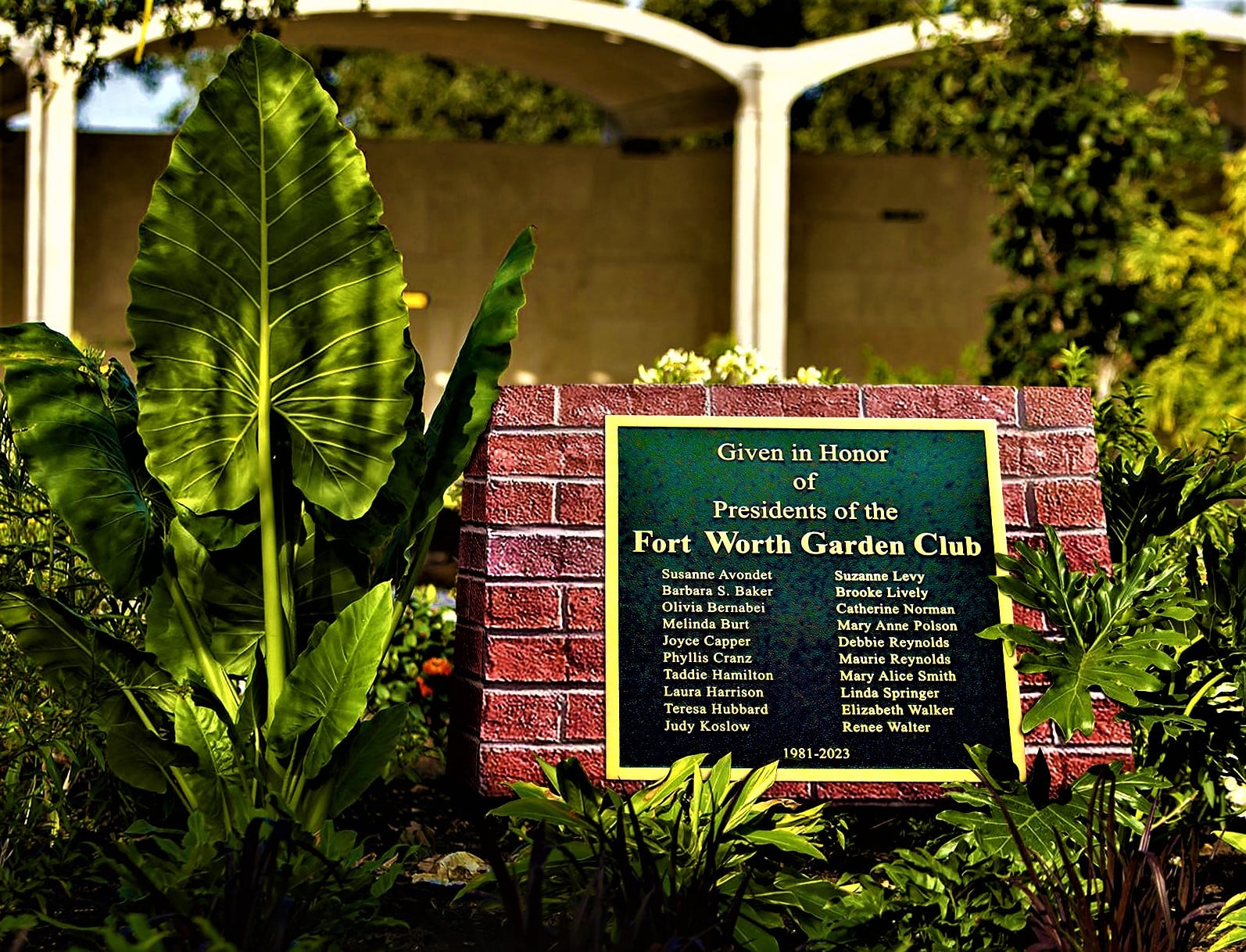 Fort Worth Garden Club Bronze Plaque